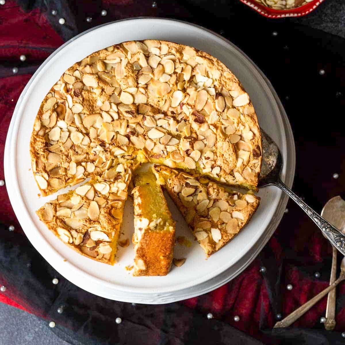 25 Lush Desserts made with Almonds